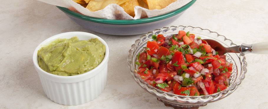 Easy Homemade Pico de Gallo (Fresh Salsa)